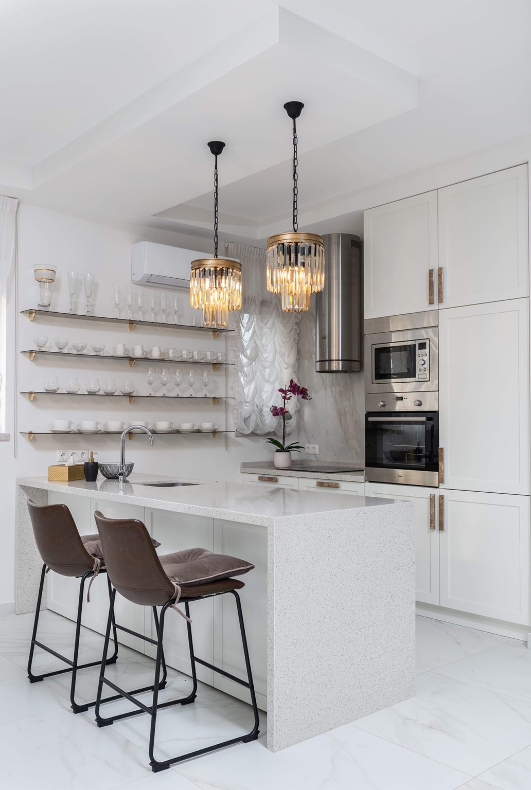 17 Mobile Marvels: Must-Have Mobile Kitchen Island Designs