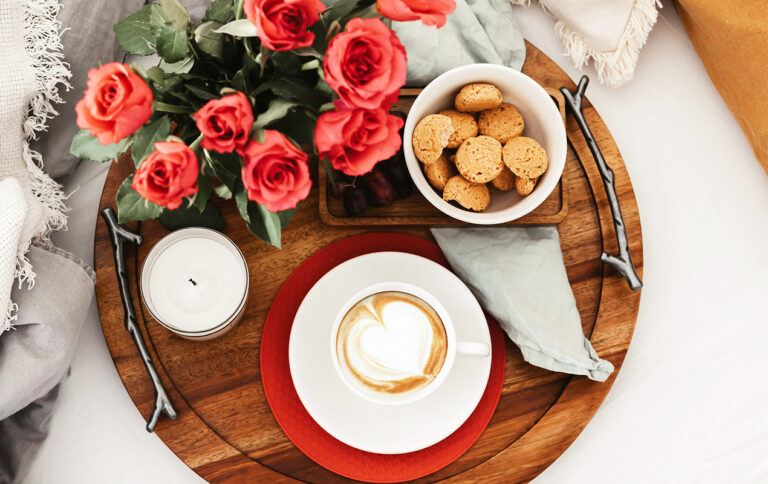 Wooden Serving Trays: An Eco-Friendly Alternative to Plastic